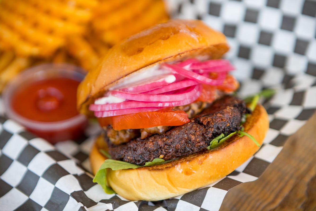 The 25 Best Burgers In LA - Los Angeles - The Infatuation