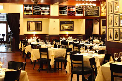17 Great Old-School Italian Restaurants - Chicago - The Infatuation