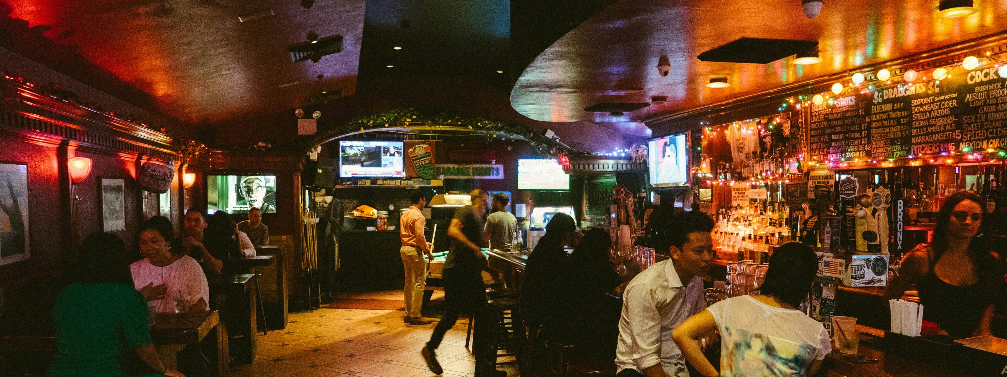 Alligator Lounge - Williamsburg - New York - The Infatuation