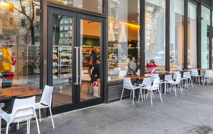 Breads Bakery - Lincoln Center - Upper West Side - New York - The ...