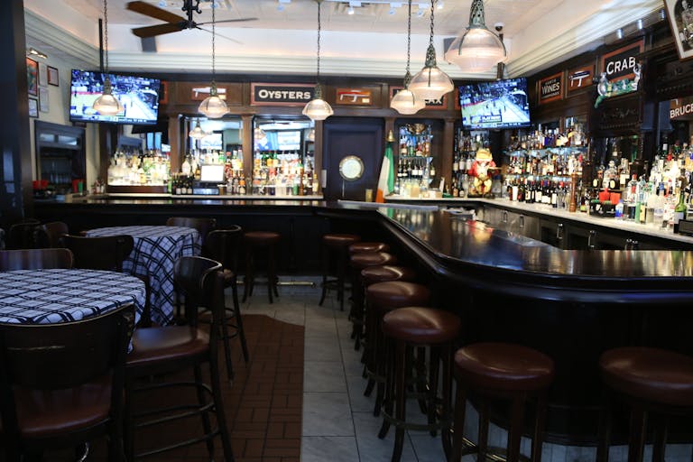 Hugo’s Frog Bar & Fish House - Chicago - The Infatuation