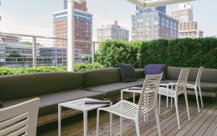 Loopy Doopy Rooftop Bar - Financial District - New York - The Infatuation