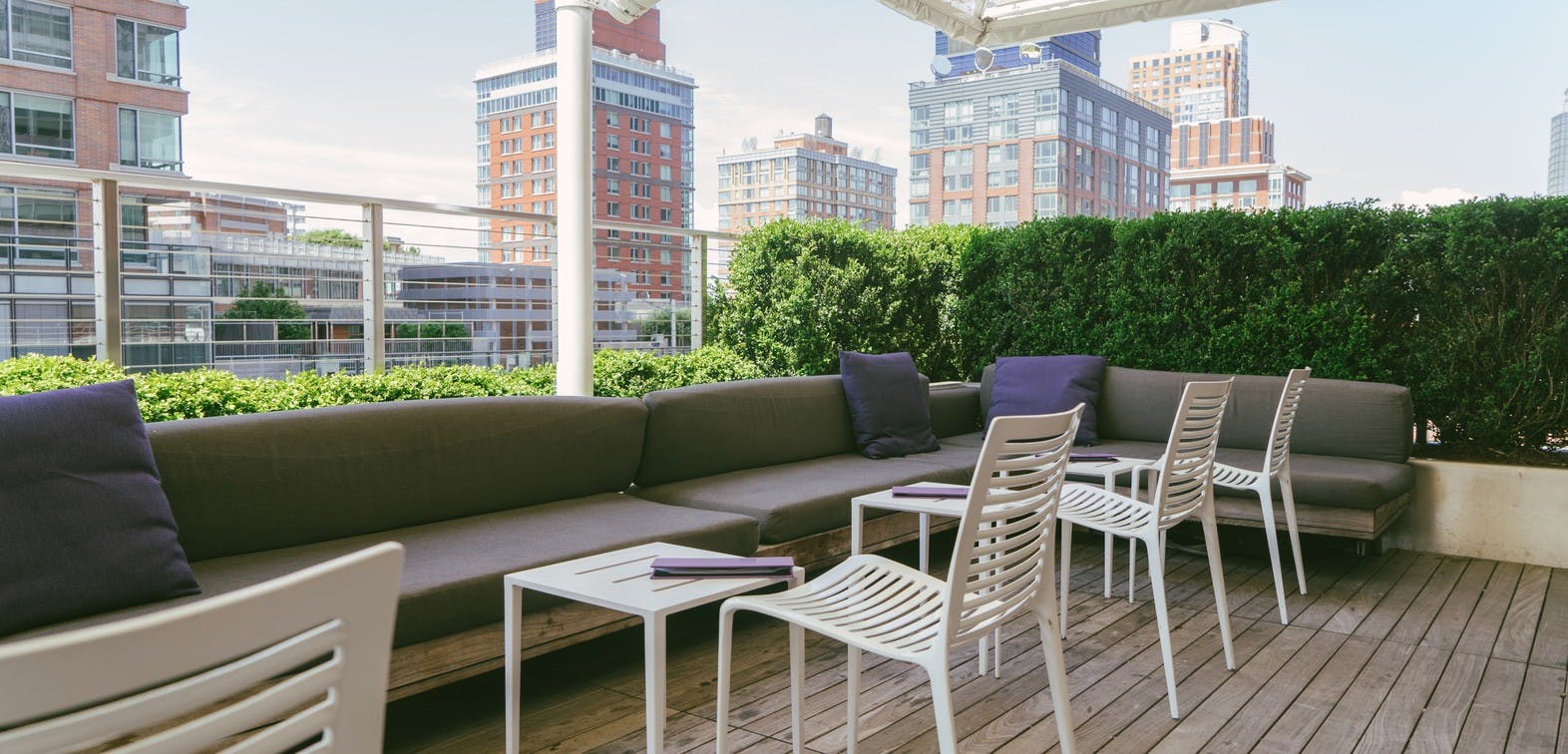 Loopy Doopy Rooftop Bar - Financial District - New York - The Infatuation