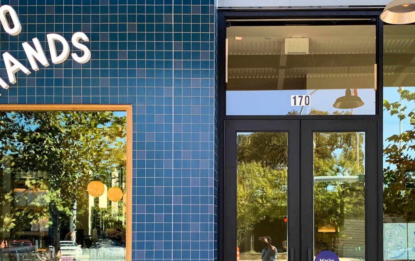 Two Hands - Austin - The Infatuation